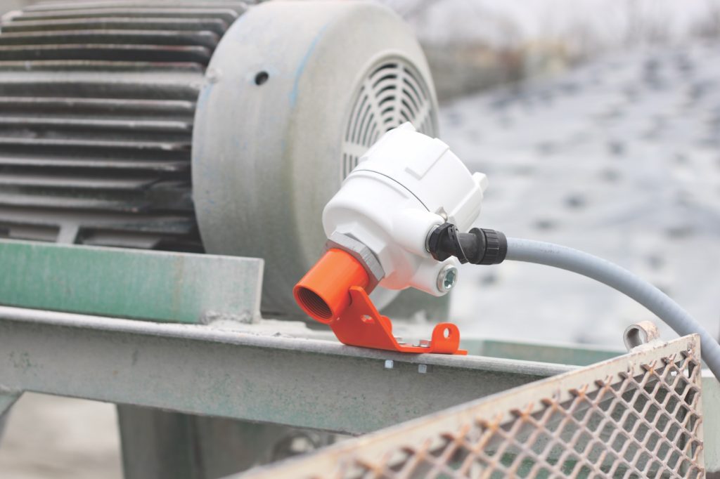 Optimise conveyor belt cleaner tension to maximise performance and life ...